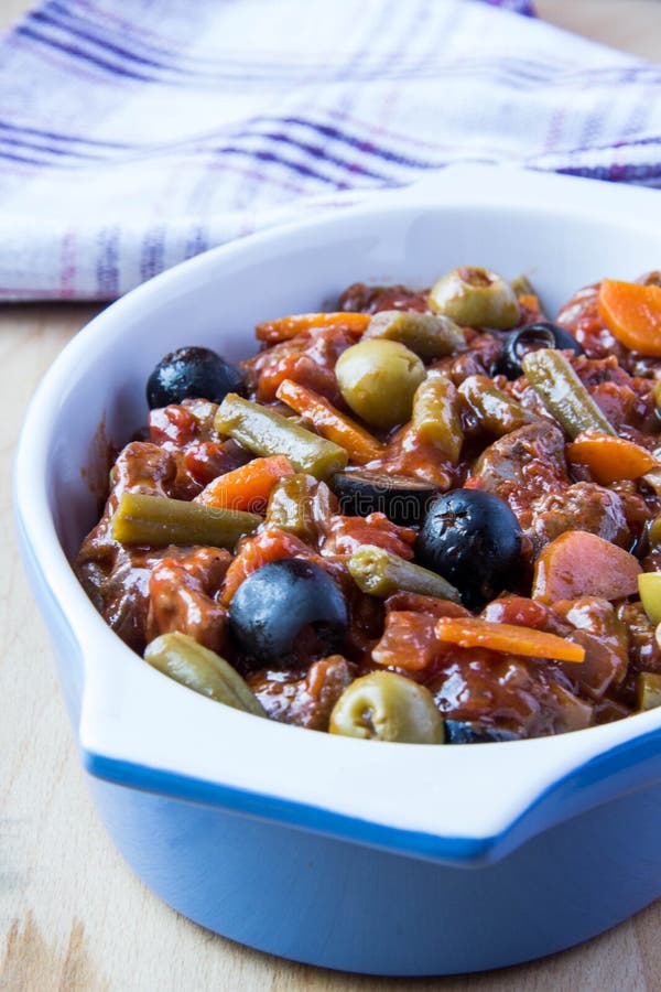 Italian ragout stock image. Image of bulb, home, dinner - 28048595