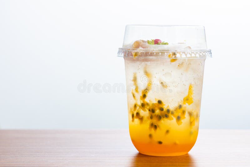 Italian Soda Juice Passion Fruit, Refreshing Iced Passion Fruit Italian ...