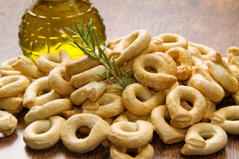 Italian taralli stock image. Image of crunchy, baking - 25057981
