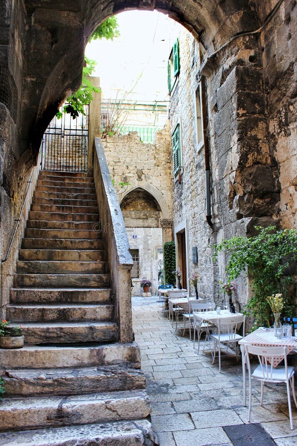 Italian terrace garden stock image. Image of luxury, rest - 39979323