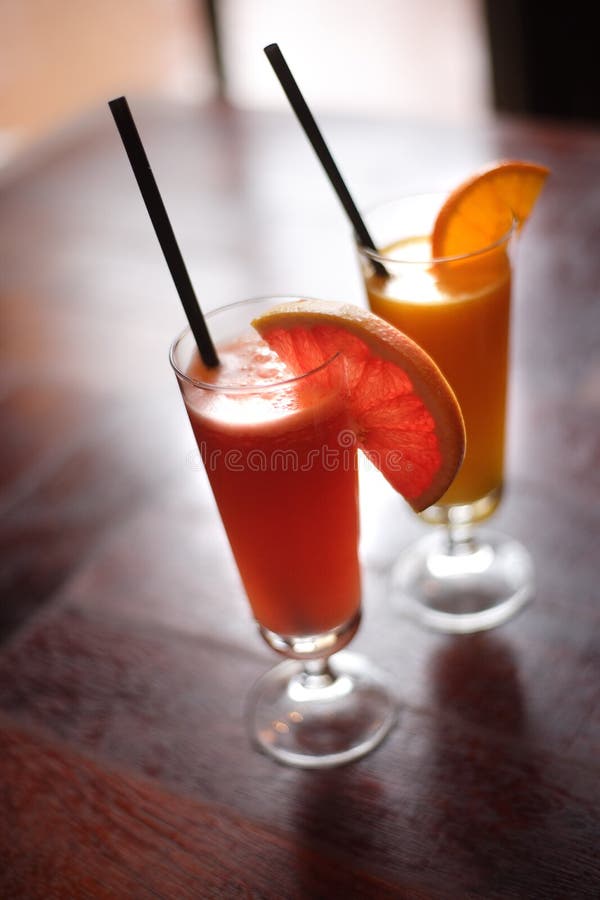 Italiano O Cinese - Bevande Di Orientale Fotografia Stock - Immagine di ...