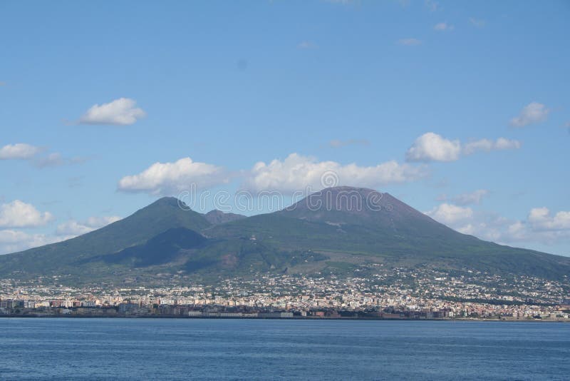 Vesuvio Vulkan. Neapel. Italien Stockbild - Bild von berg, narragansett ...