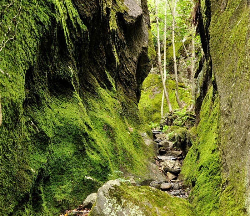 Italy crevasse stock image. Image of clough, path, crevasse - 41068727