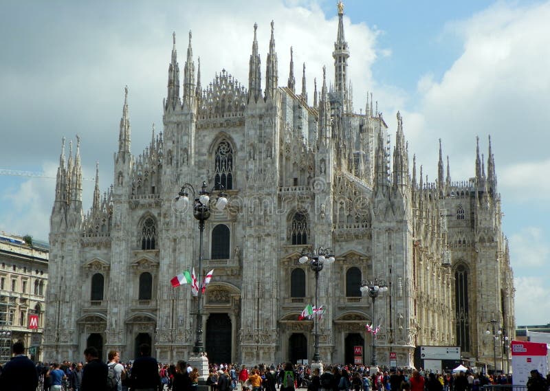 Italy, Milan, Cathedral Square (Piazza Del Duomo), Milan Cathedral ...