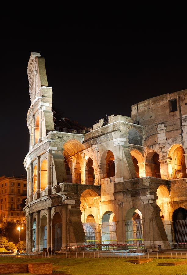 Italy. Rome ( Roma ). Colosseo (Coliseum) at Night Stock Photo - Image ...