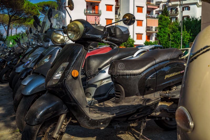 Italy - Vespas and Mopeds Everywhere - Sorrento Editorial Image - Image ...