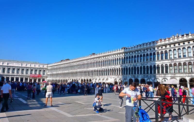 Italy.Walk through the Streets and Canals of Venice Editorial Stock ...