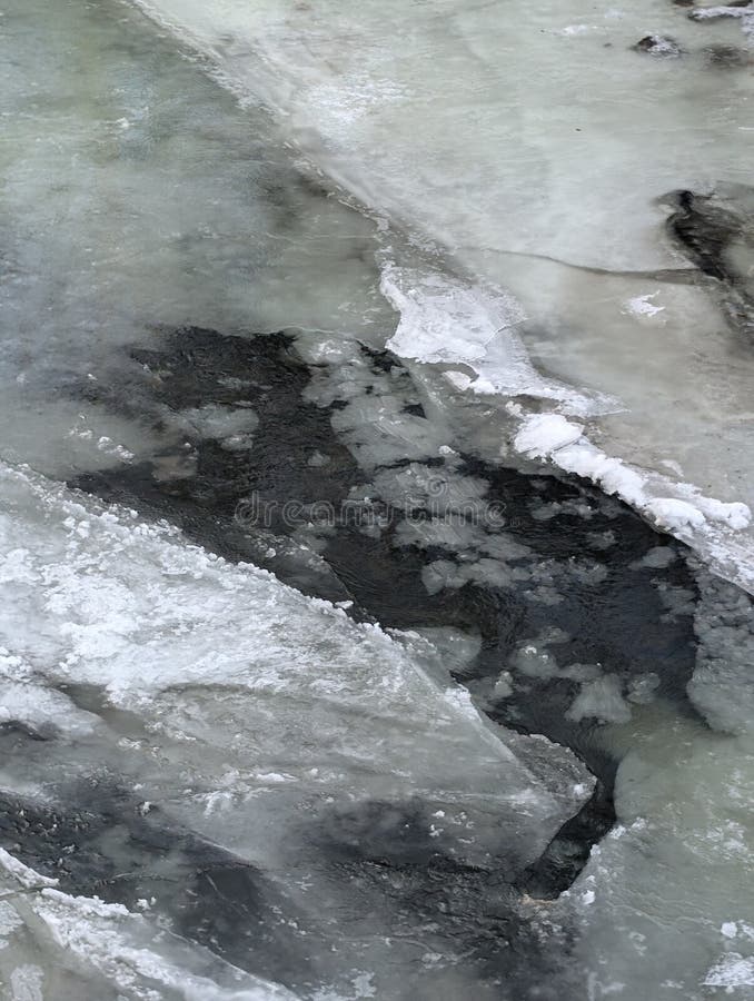 Ithaca falls w1 stock image. Image of winter, snow, coast - 366857403