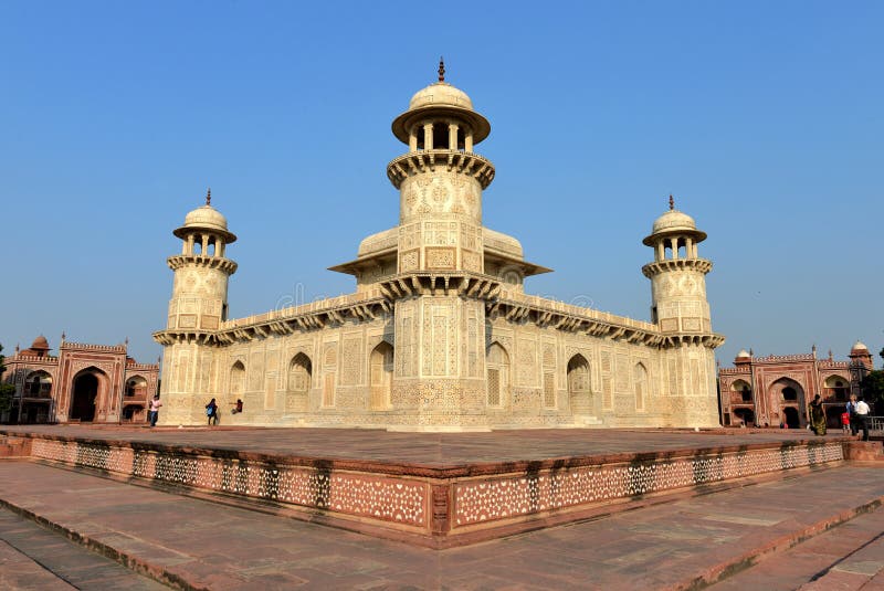 Itmad Ud Daula, Agra editorial photo. Image of cupola - 28427766