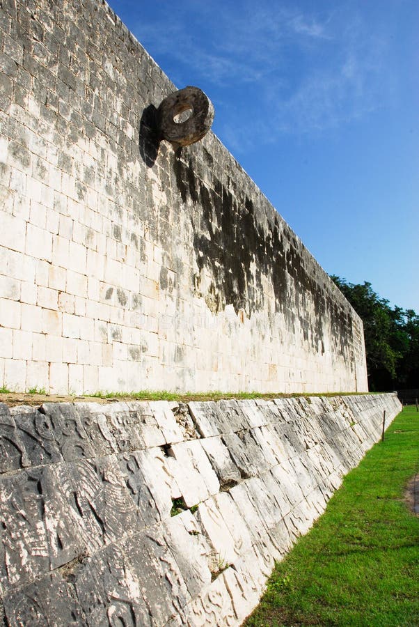 Meta Del Partido Maya Antiguo Pitz Foto de archivo - Imagen de ...