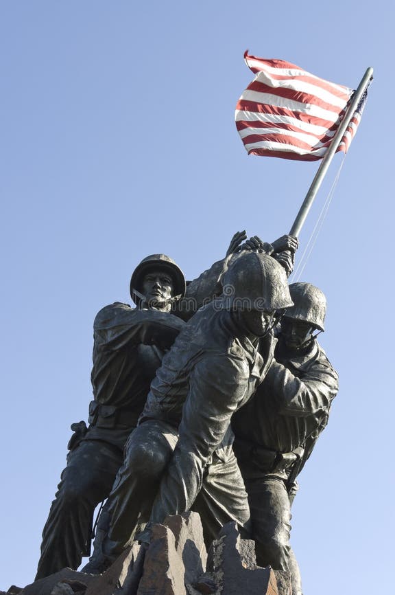 Iwo Jima Memorial editorial stock image. Image of flag - 19563104