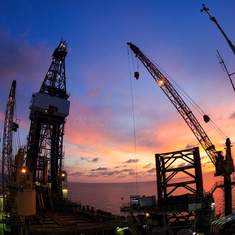 1+ Jack up offshore oil drilling rig fish eye angle perspectiv Free ...