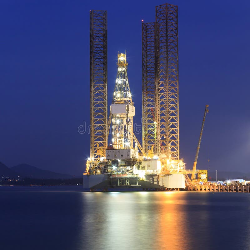 Oil Rigs at Sunset, Sharjah, Uae Stock Image - Image of arab, emirates ...