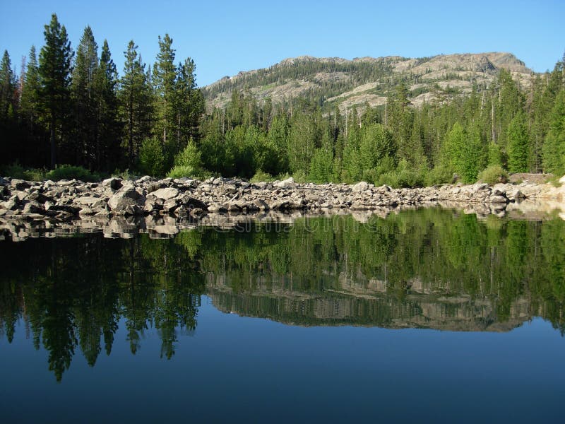 Jackson Meadow Reservoir stock photo. Image of mountains - 213371342