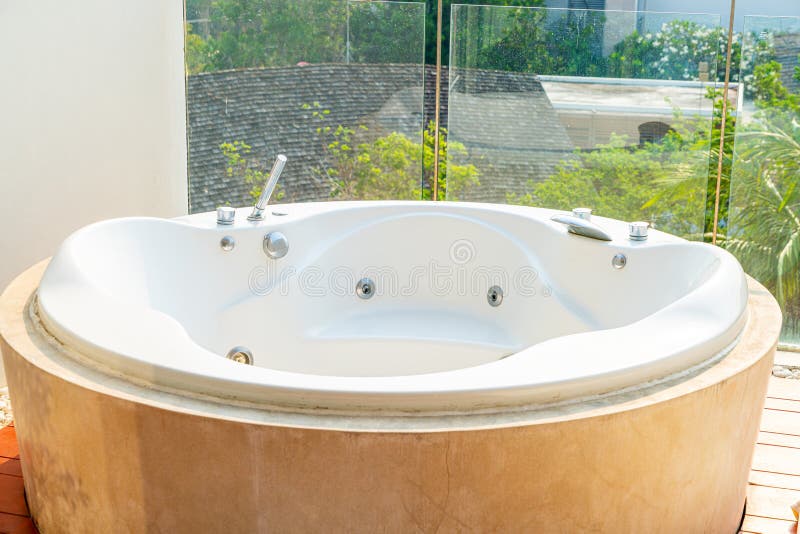 Jacuzzi Bath Tub on Balcony Stock Image - Image of floor, home: 173337163