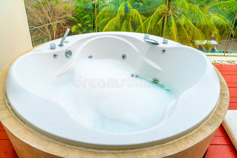 Jacuzzi Bath Tub on Balcony Stock Image - Image of home, outdoor: 173338861