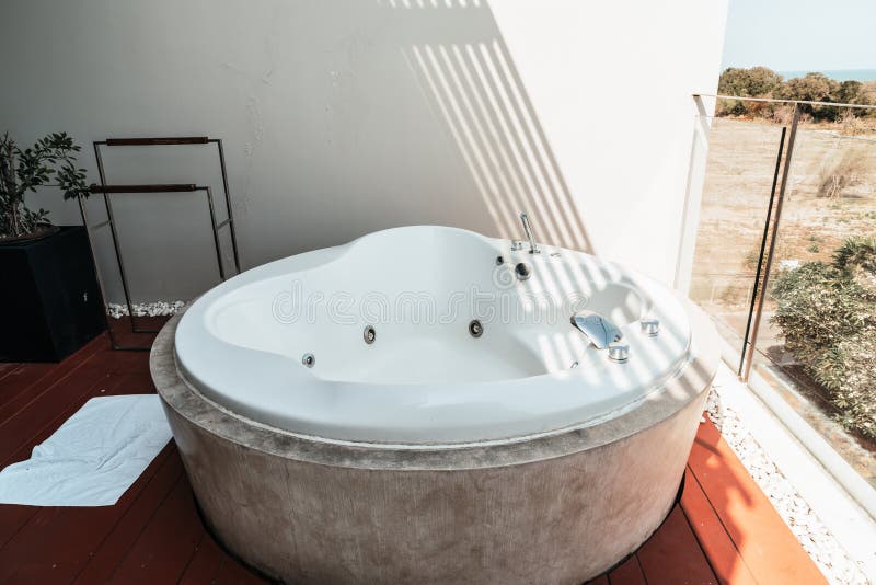 Jacuzzi at the Balcony stock photo. Image of relax, holiday - 60926912