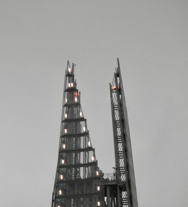 Jagged Roof of the London Shard Editorial Image - Image of skyscraper ...