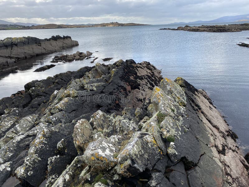 Jagged Stones on a Waterfront Stock Image - Image of horizon, jagged ...