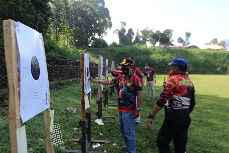 A Men Doing Shooting Learning Activities Editorial Stock Image - Image ...