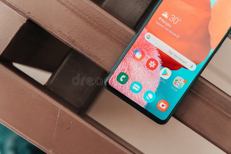 Infinity-O Display Samsung Galaxy A51 Editorial Stock Photo - Image of ...