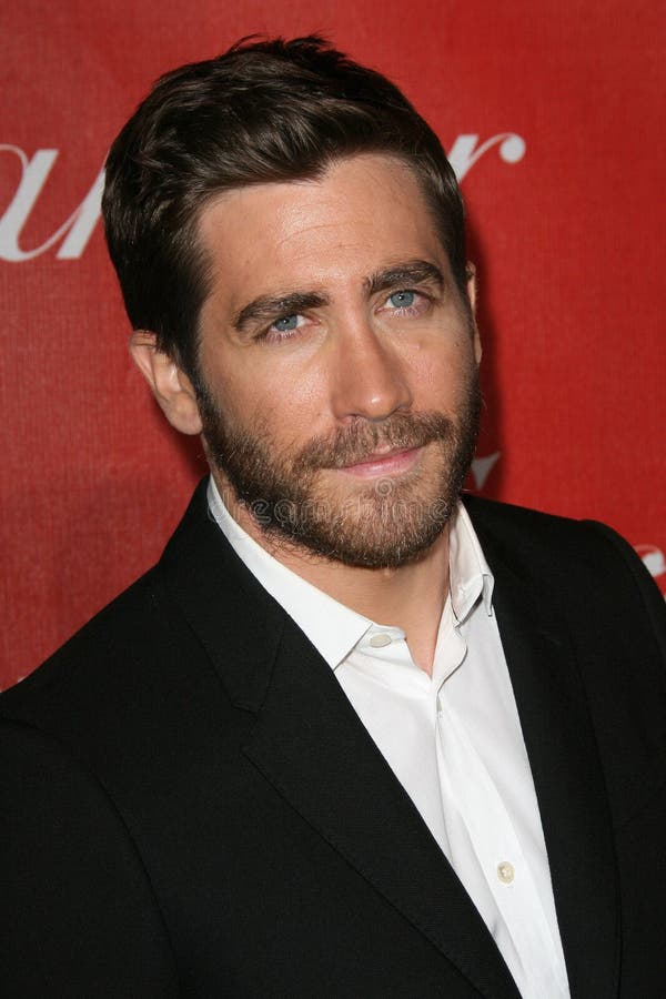 Jake Gyllenhaal editorial stock photo. Image of award - 32585488