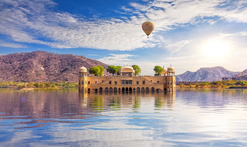 Jal Mahal, Water Palace of India in Jaipur Stock Photo - Image of ...