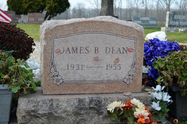 James dean editorial image. Image of cemetery, famous - 27849035