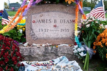James Dean Headstone at Grave Site Editorial Stock Photo - Image of ...