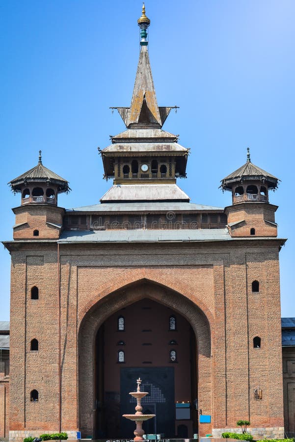 Jamia Masjid in Srinagar, India Stock Photo - Image of holidays ...