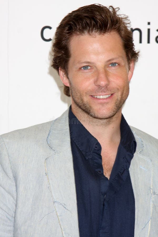 Jamie Bamber editorial stock image. Image of july, hilton - 27157409