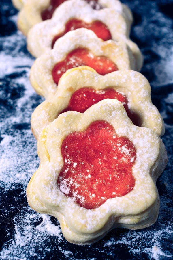 Jamkoekjes stock foto. Image of geest, gevormd, bovenkant - 46482824