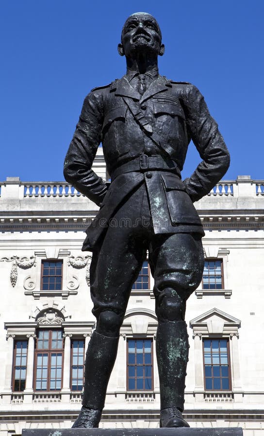 Jan Christian Smuts Statue in London Stock Photo - Image of leader ...