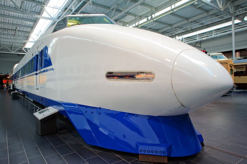 Japan Shinkansen 100 Series Editorial Stock Photo - Image of park ...