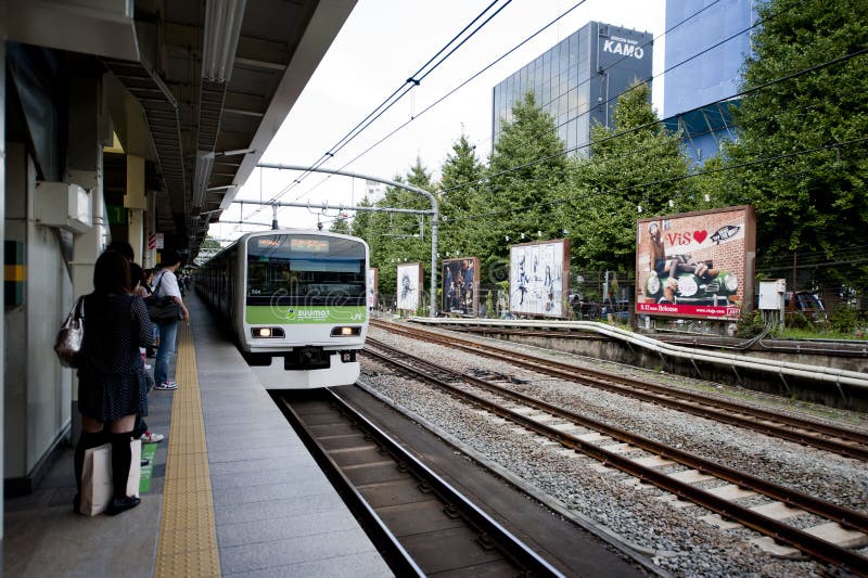 Japanese Trains at JR Kyoto Station. Editorial Photography - Image of ...