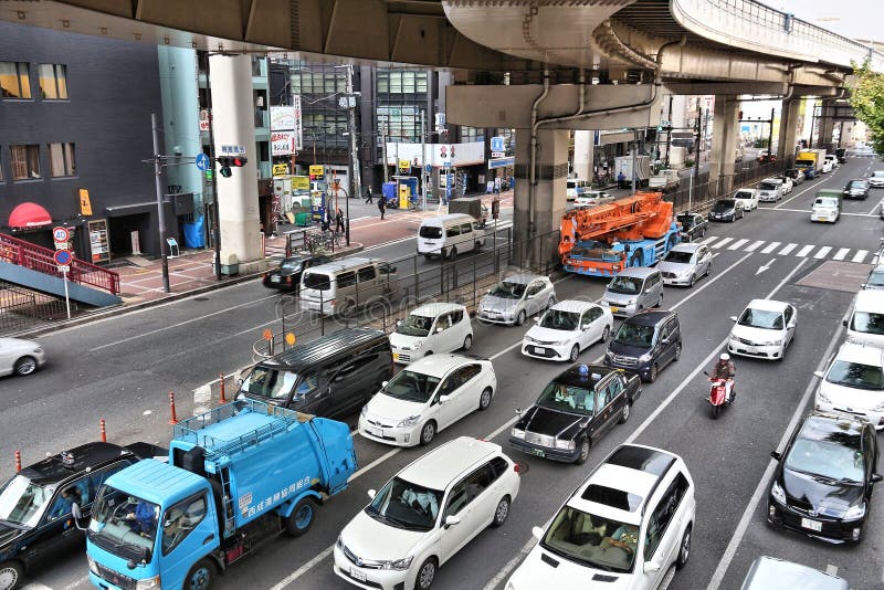Verkehr in Osaka redaktionelles stockbild. Bild von japan - 30328479