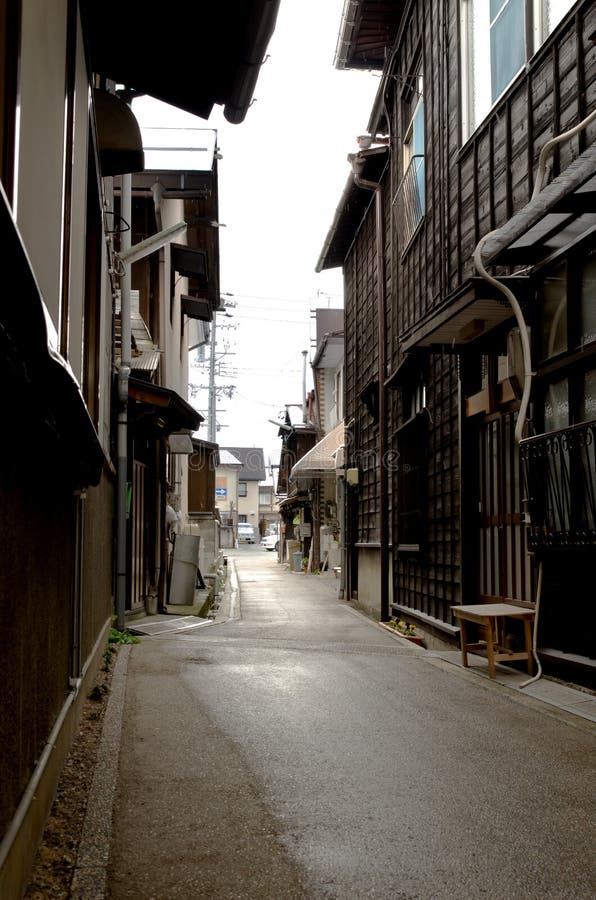 Japanese back alley stock image. Image of grimy, darkness - 22707905
