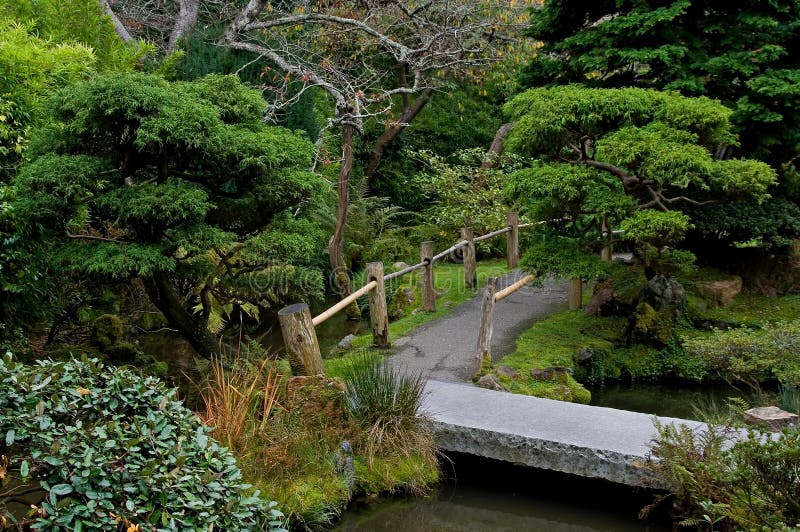 Japanese Garden Picture. Image: 4582126
