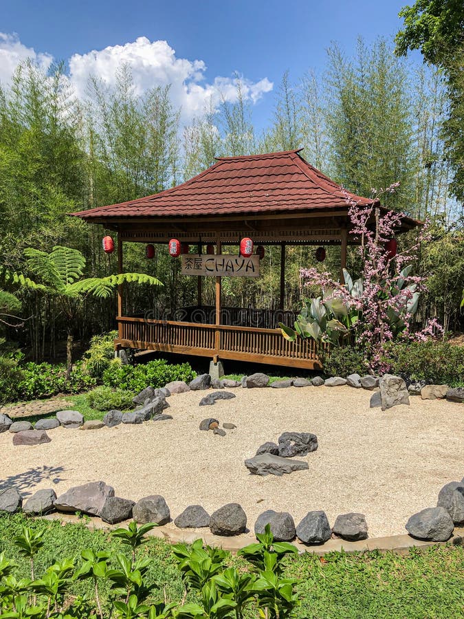 Japanese Garden View Cottage at Batu Stock Photo - Image of beautiful ...