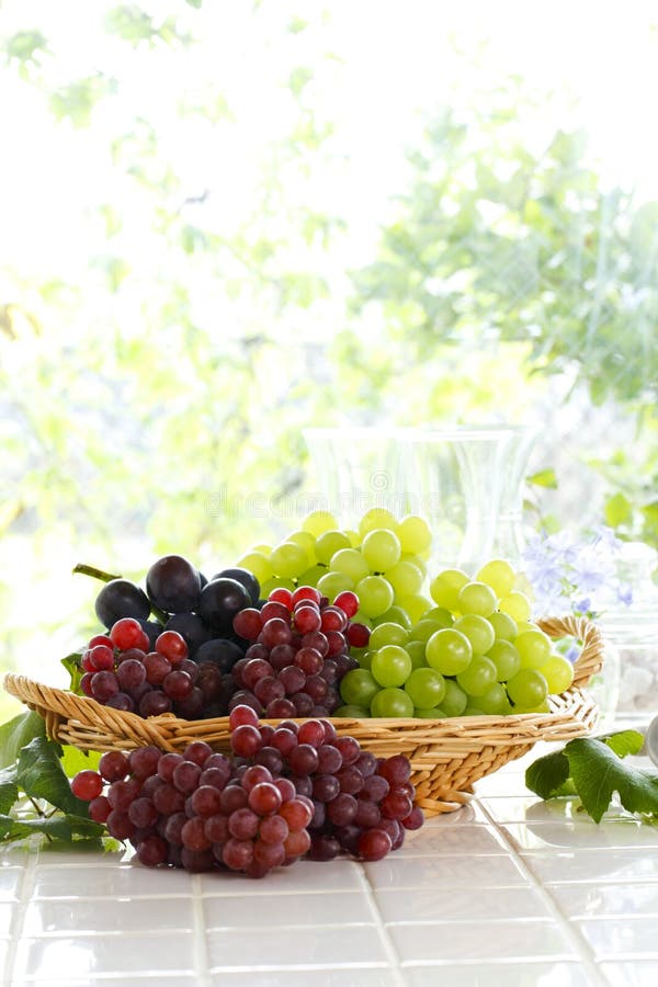 Japanese Grapes Simuscus Grapes, Korean Grapes, Korean Fruit Stock ...