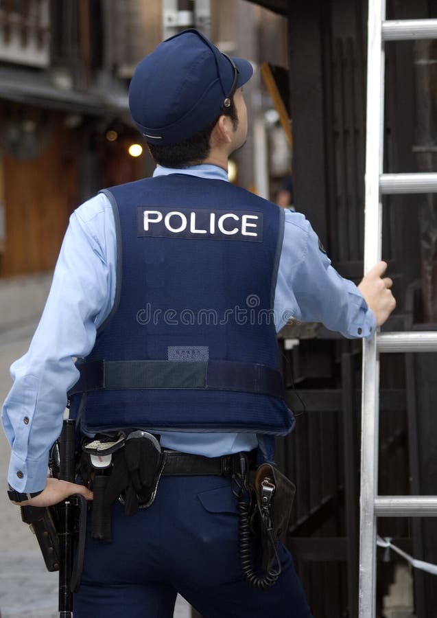 Japanese policeman editorial stock photo. Image of kyoto - 25473688