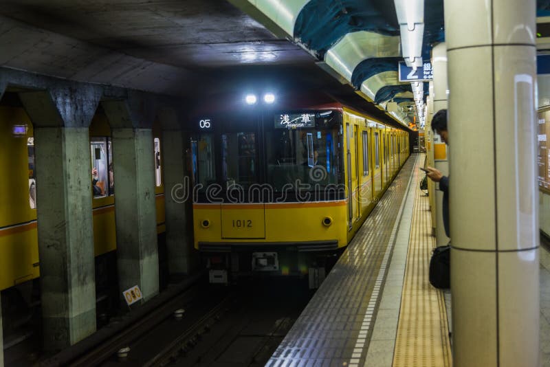 Japanese Subway Commuters In Tokyo Editorial Photography - Image of ...