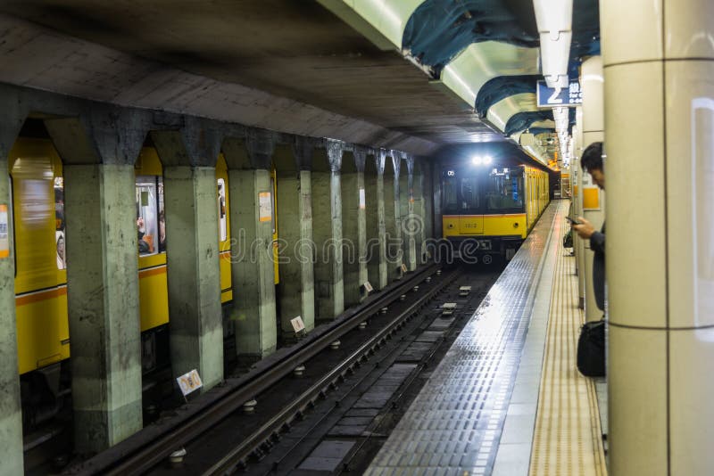 Japanese Subway Commuters In Tokyo Editorial Photography - Image of ...