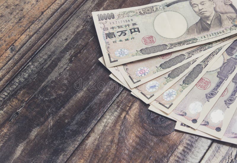 Japanese yen bank notes stock image. Image of paper - 108316287