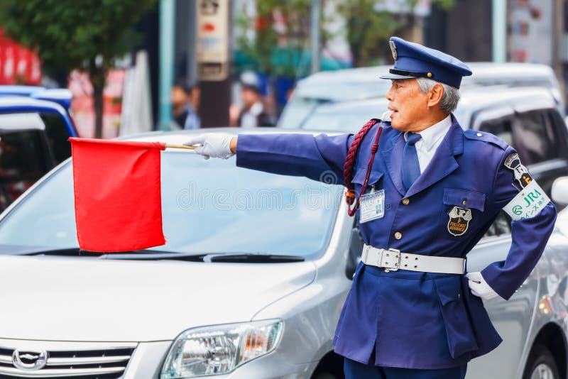 Japanische Polizei in Tokyo Redaktionelles Foto - Bild von japanisch ...