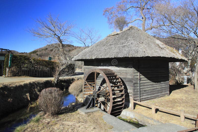 Japans waterwiel stock afbeelding. Image of japans, winter - 27671927