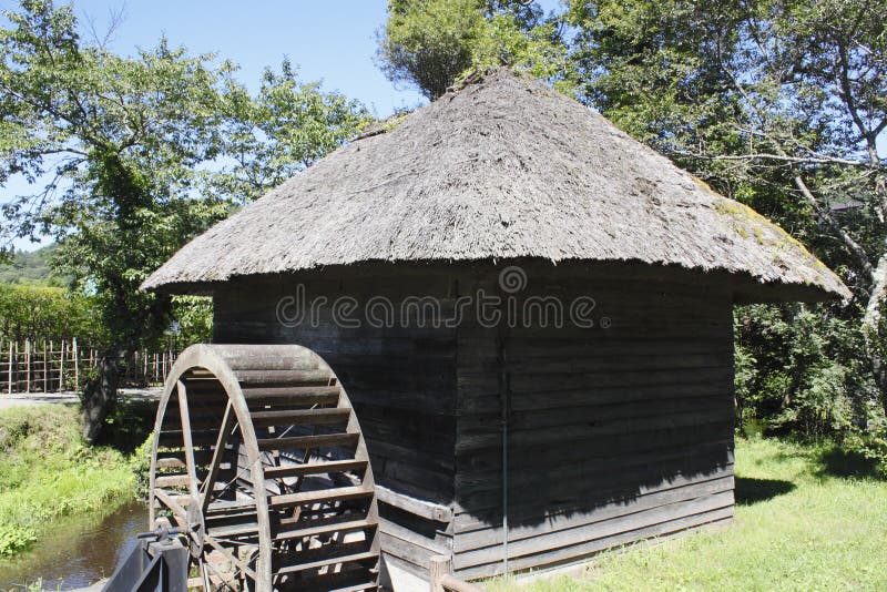 Japans waterwiel stock afbeelding. Image of japans, winter - 27671927