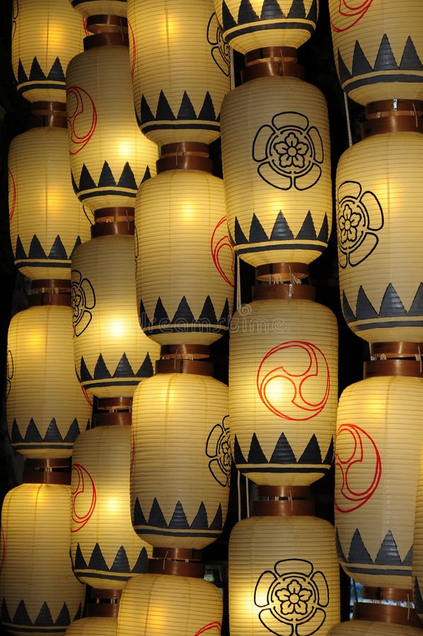 Japanska lyktor arkivfoto. Bild av tempel, insikt, lampor - 91731474