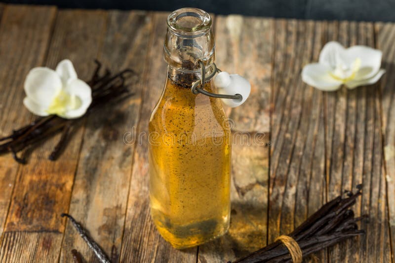 Jarabe Simple De Vainilla Dulce Foto de archivo - Imagen de sabor, haba ...