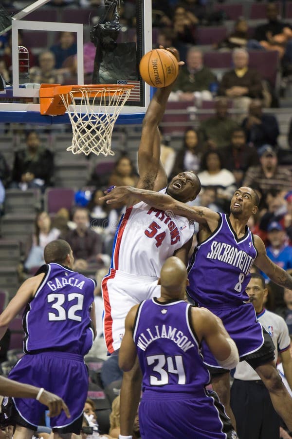 Jason Maxiell Dunks the Ball Editorial Stock Image - Image of sport ...